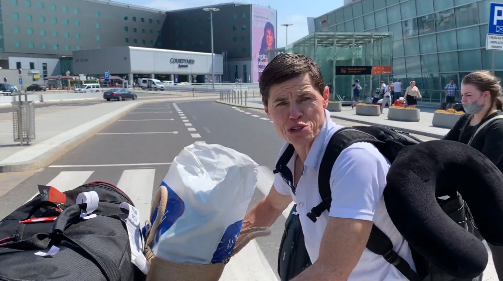 Craig and Larsya Williams' Life Saving Mission To Ukraine