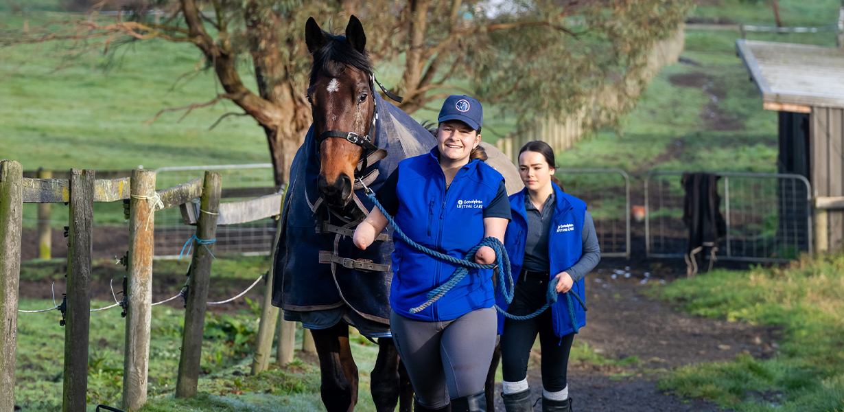 The Cup visits Equine Pathways | Latest News | VRC